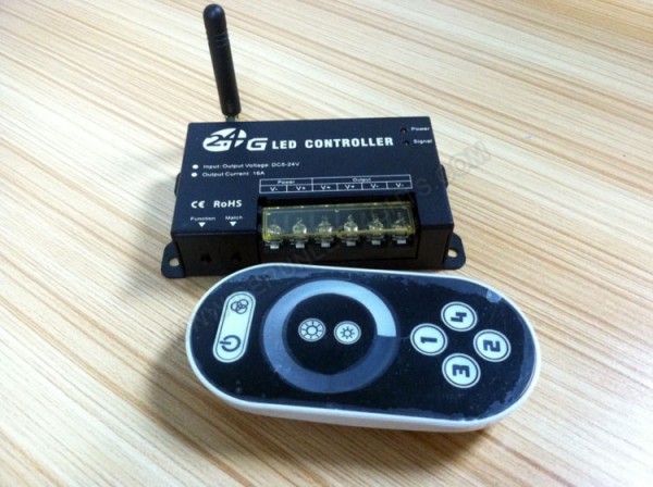 China led strip light wholesaler supply 2.4G led controller - DERUN LED